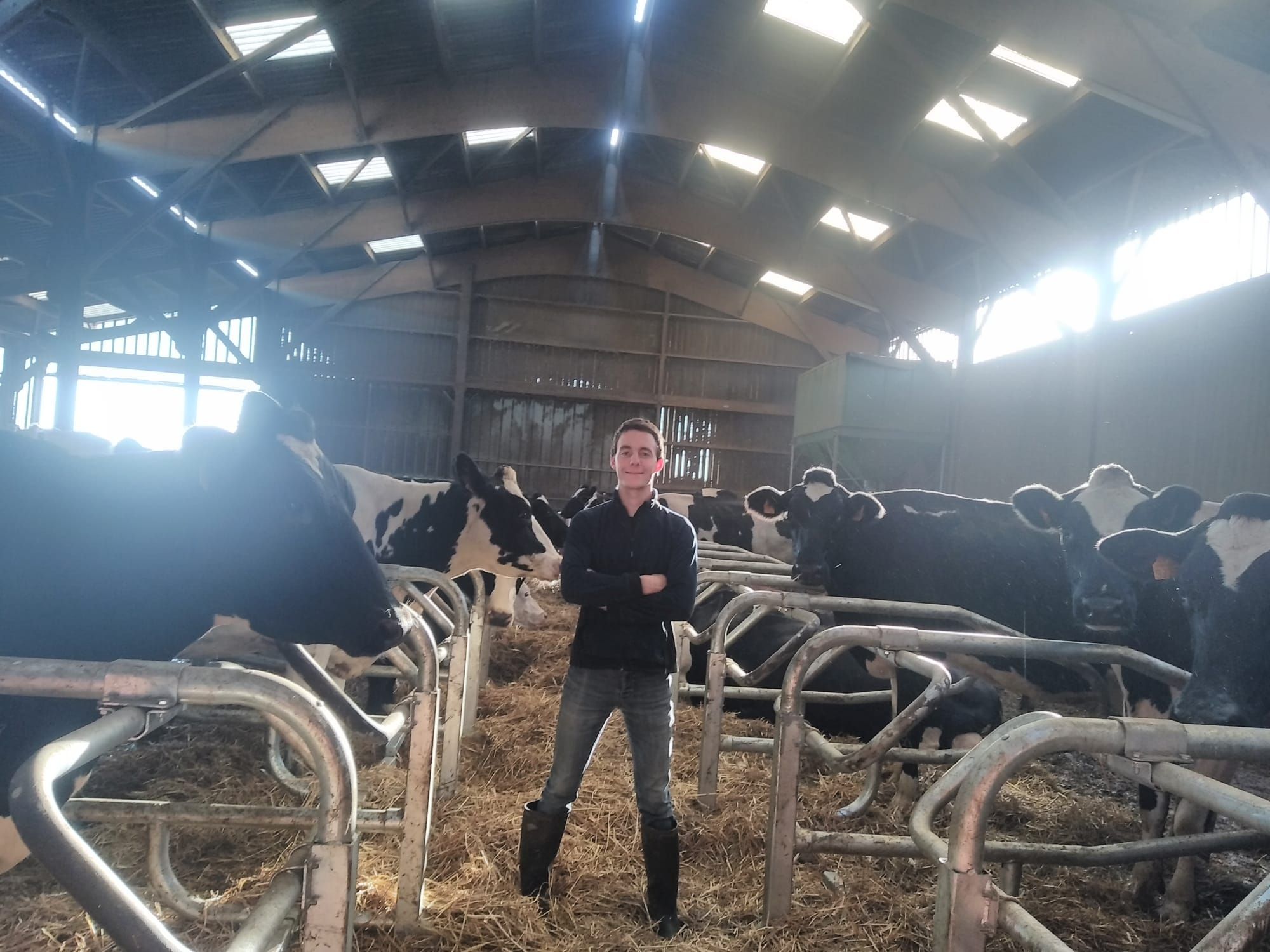 Passage en logettes matelas et creuses à EARL de l’Aubertière (53 ...